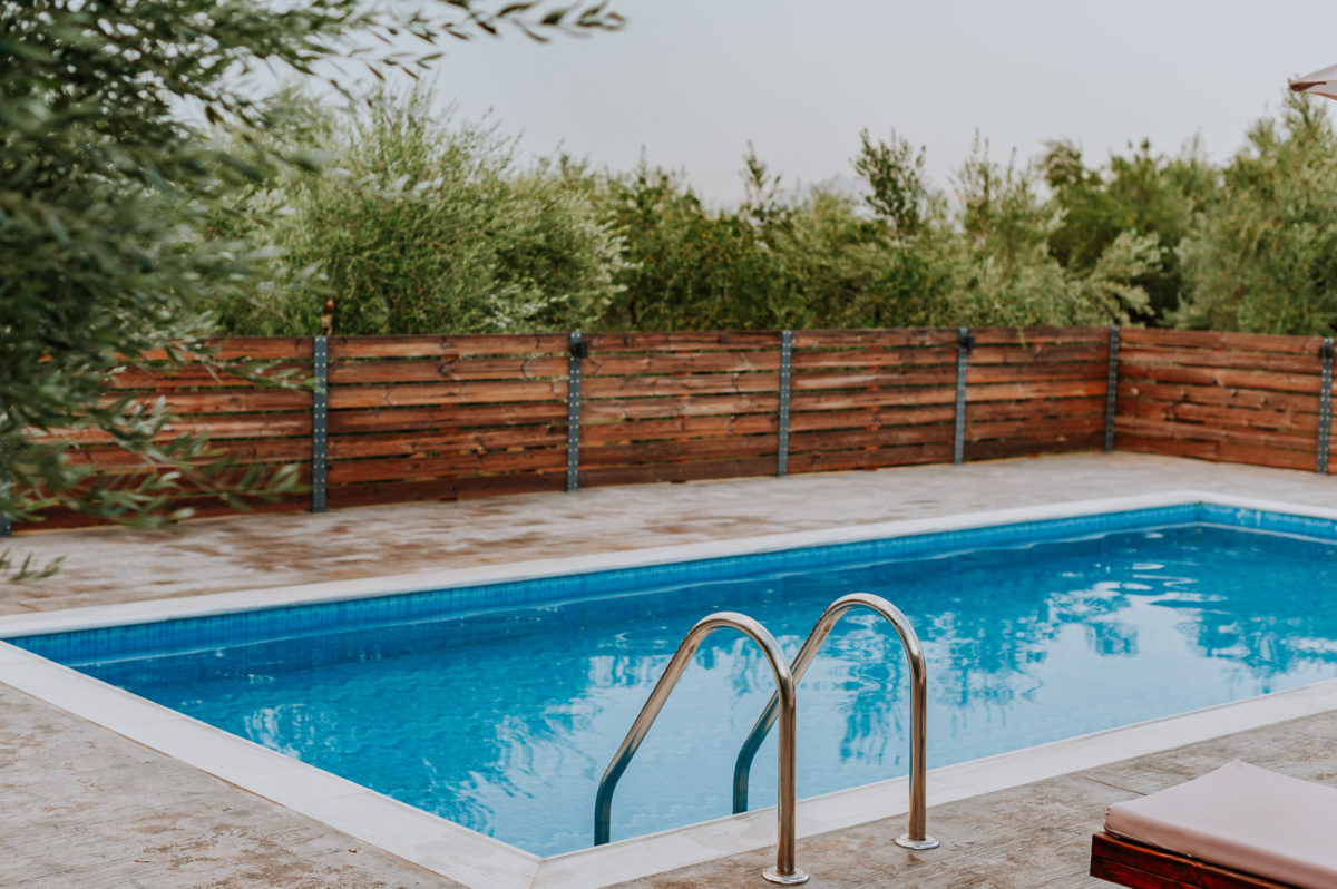 5 Reasons to Use Exposed Aggregate Concrete Around Your Pool | Pinnacle ...